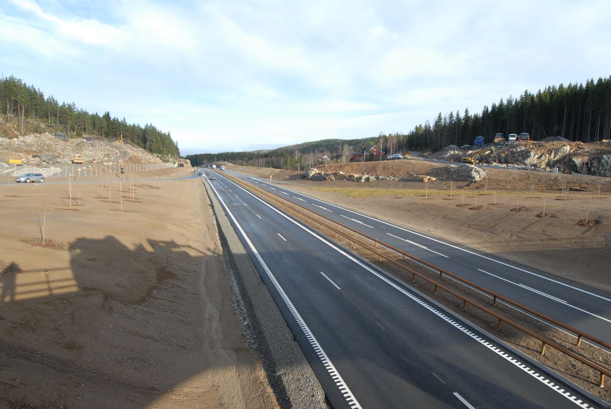 Vegvesenet: Ikke dyrere å bygge motorveg i Norge | Tu.no