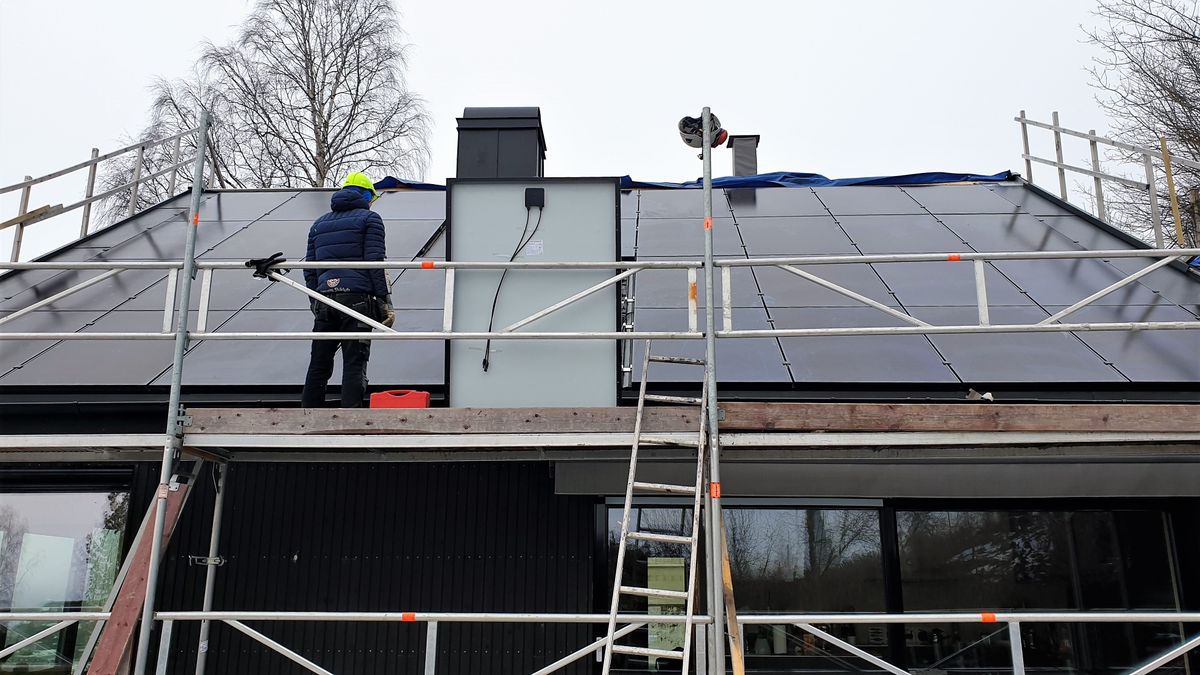 Øker solenergistøtten med 80 prosent: Nå skal også store solcelleanlegg ...