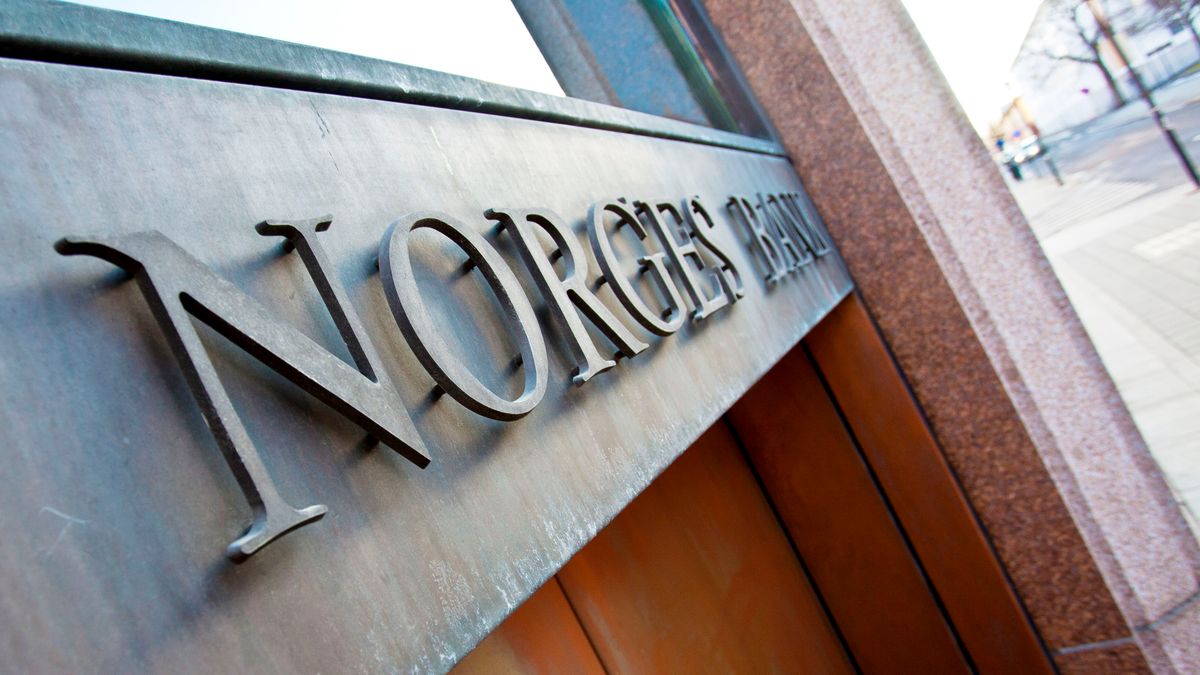 Norges Bank lurt til å betale lønn rett inn på svindlernes konto | Digi.no