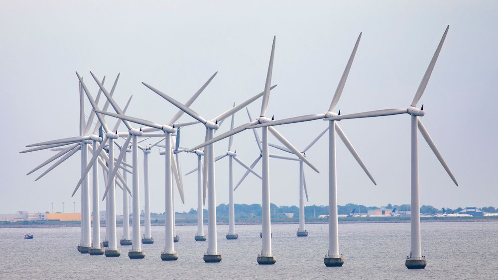 Mer strøm fra solceller og vindturbiner i Danmark i år enn i fjor - Tu.no