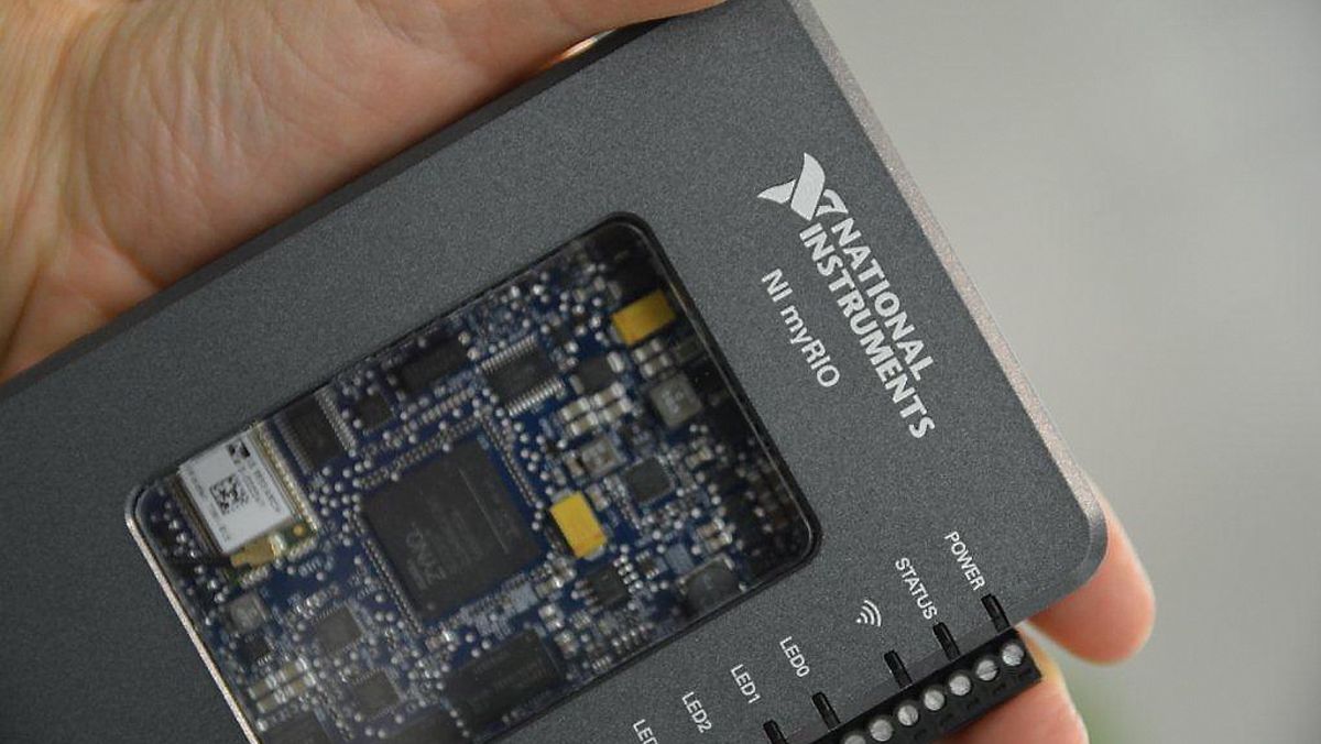 National Instruments MyRIO-kontroller er studentens drøm | Tu.no