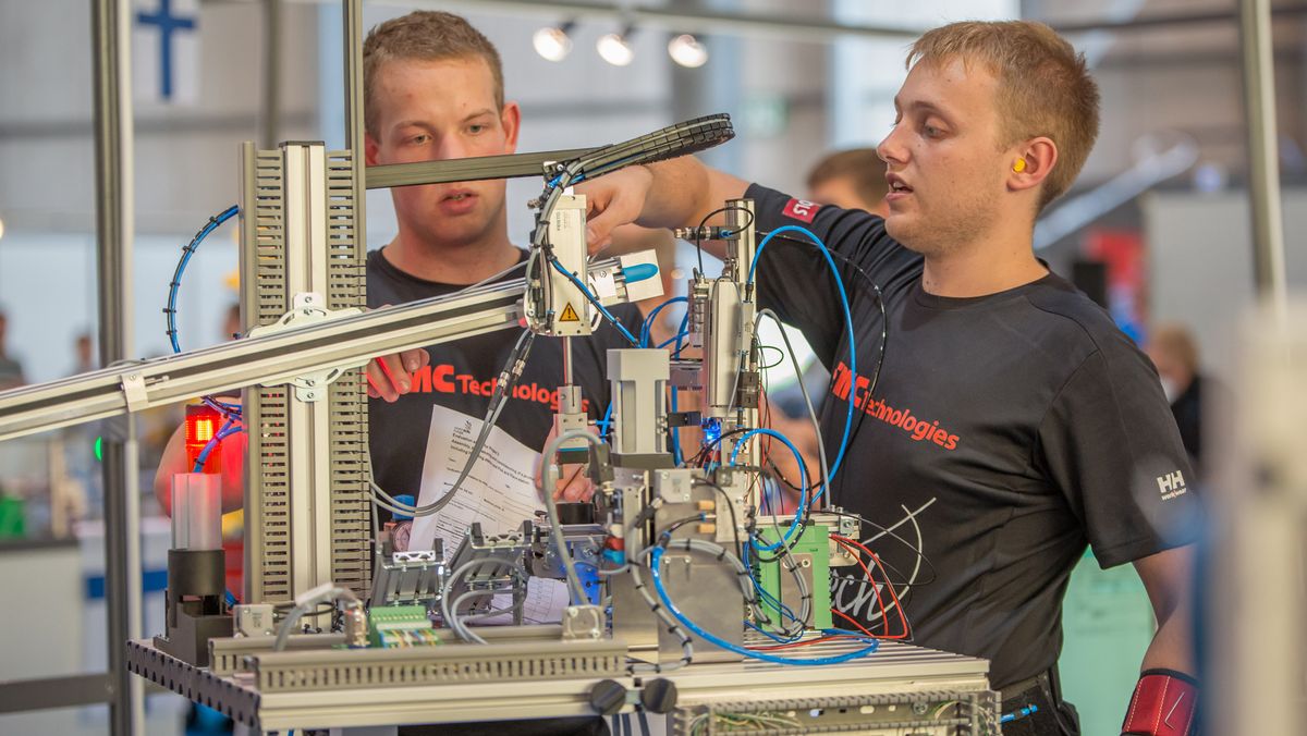 BRANDSTORY: Norgesmestere flyr til Brasil for å vinne VM i automasjon ...