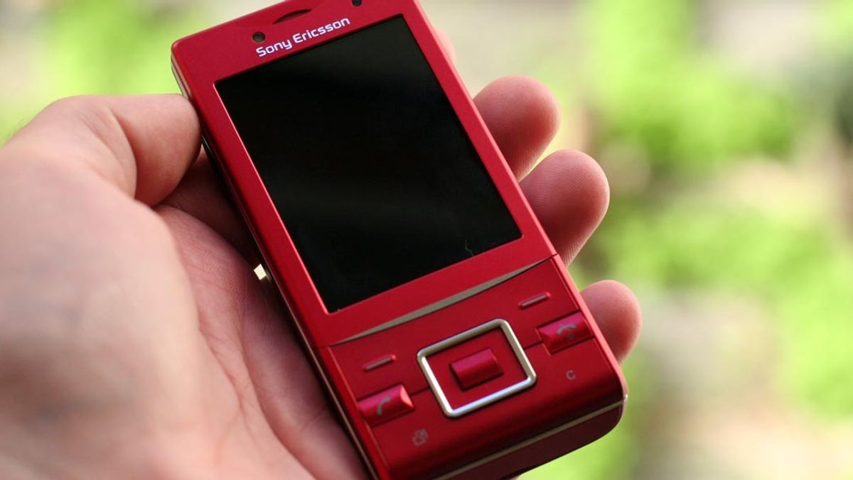 Unboxing: Sony Ericsson J20i Hazel | Tu.no