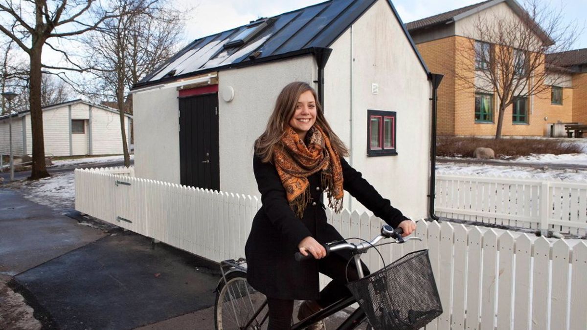 Madeleine (21) flytter inn i Sveriges minste studentbolig | Tu.no