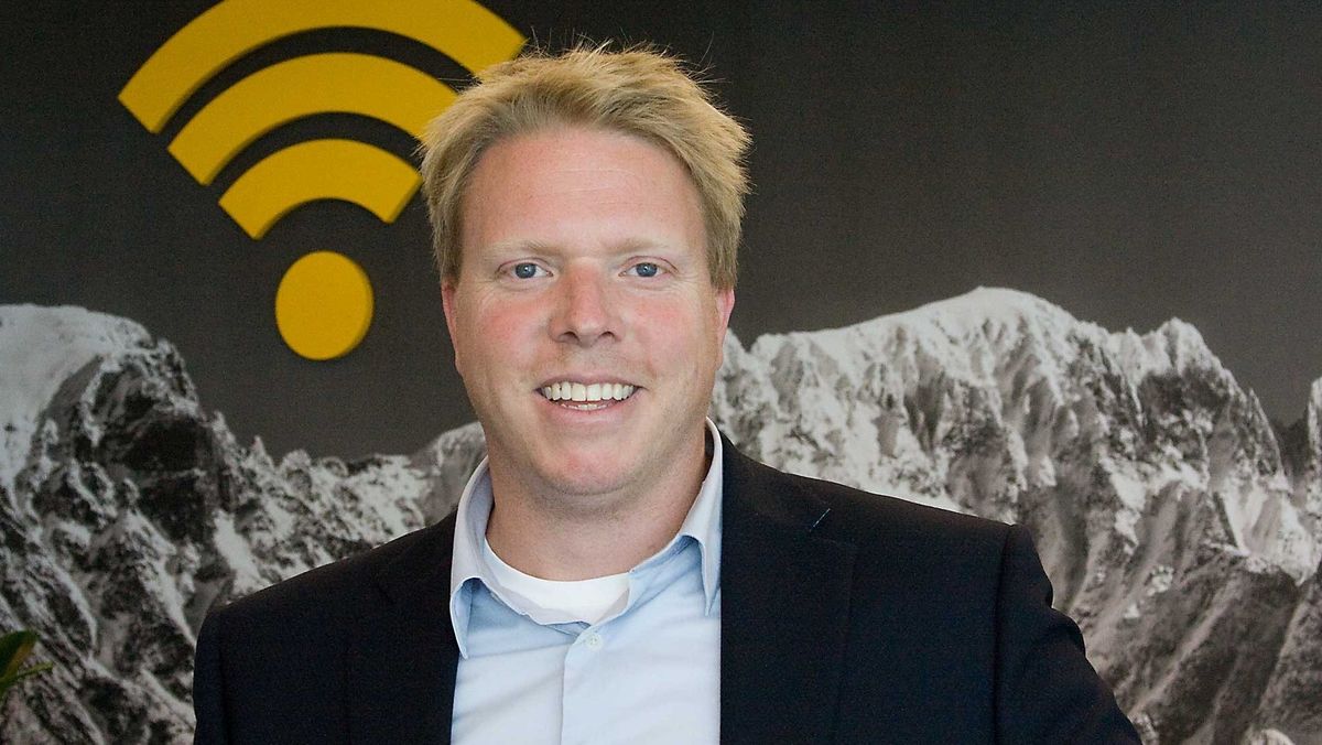 Expert skal selge Ice - Digi.no