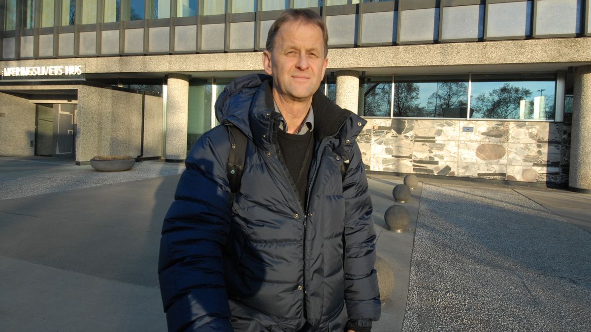 Tida er inne for å bytte stikkrenner, renske grøfter og annet som ...