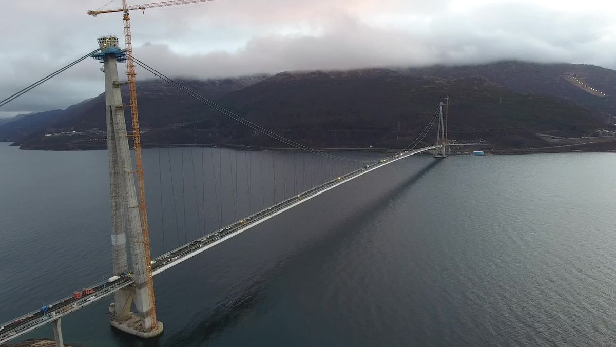 Hålogalandsbrua: Søndag åpnet endelig Norges nest lengste hengebru - Tu.no