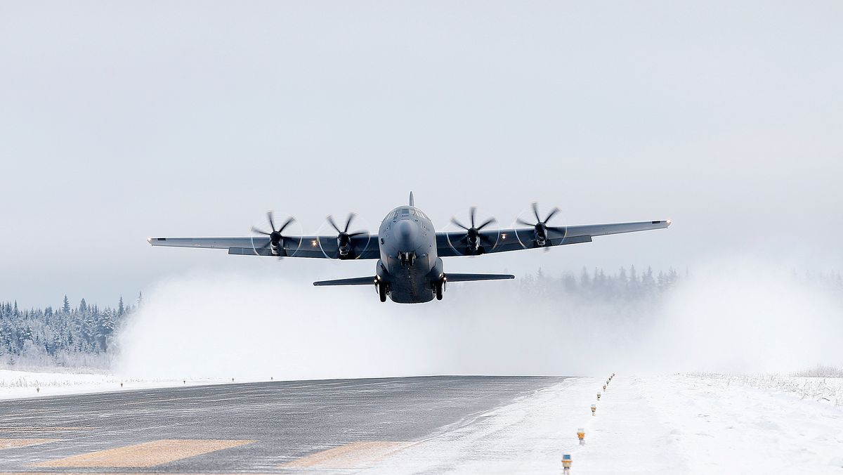 Hercules-flyet var 44 meter og under ett sekund fra å kollidere med ei ...