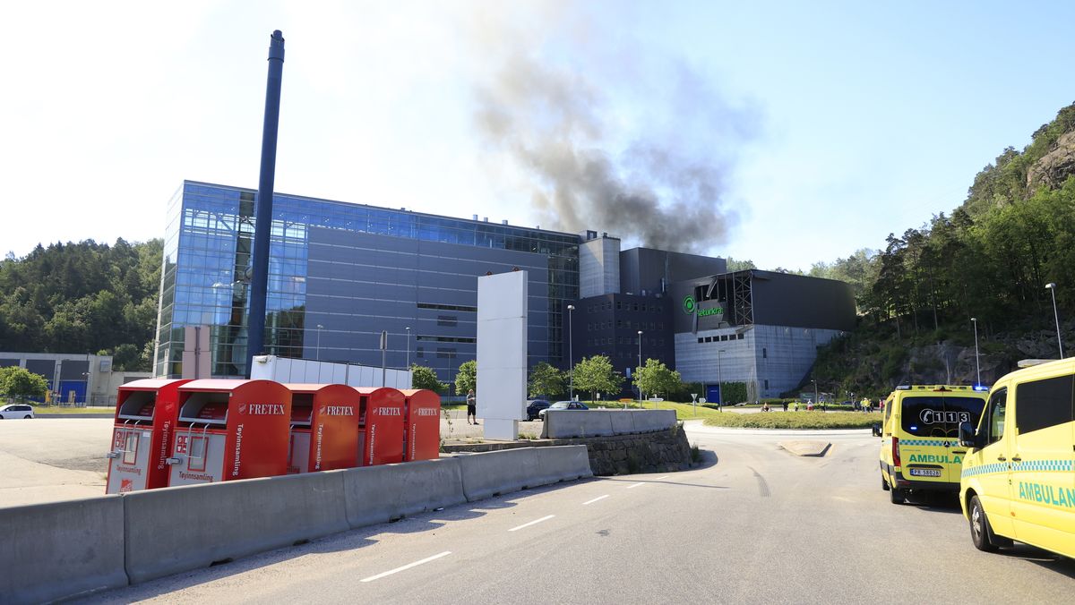 Flere alvorlig skadet i eksplosjon på gjenvinningsanlegg i Kristiansand | Tu.no