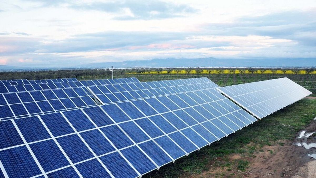 Nå blir store solkraftverk lønnsomme i Norge: To selskaper planlegger å ...