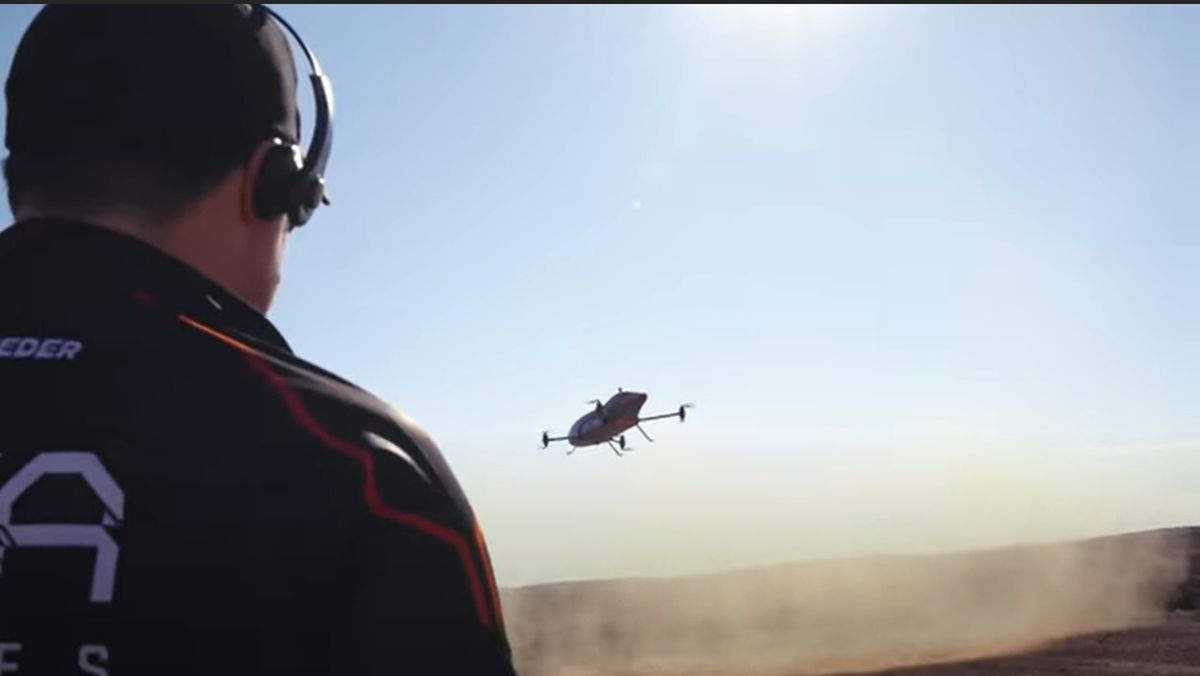 Flyvende biler konkurrerte for første gang i drag race - Tu.no