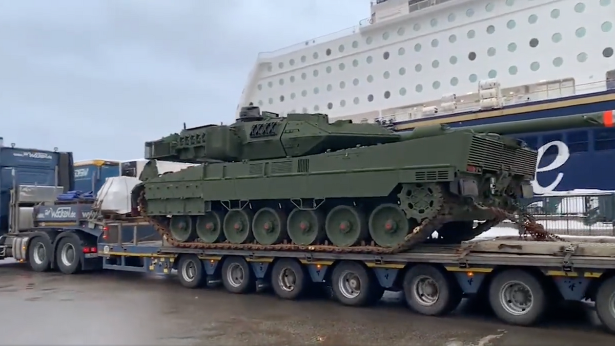 Det som kan bli Hærens nye stridsvogn, kom til Oslo med Kiel-ferga | Tu.no