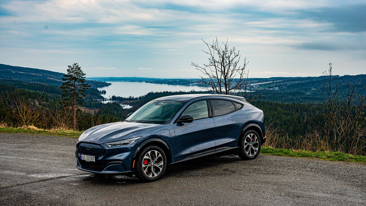 Ford setter opp prisen på el-Mustang | Tu.no