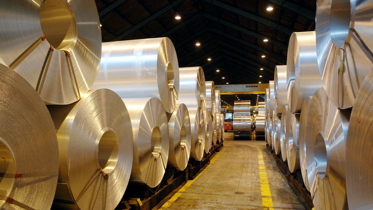Energiprisene tar kvelertak på aluminiumprodusenter – mer enn halvering ...