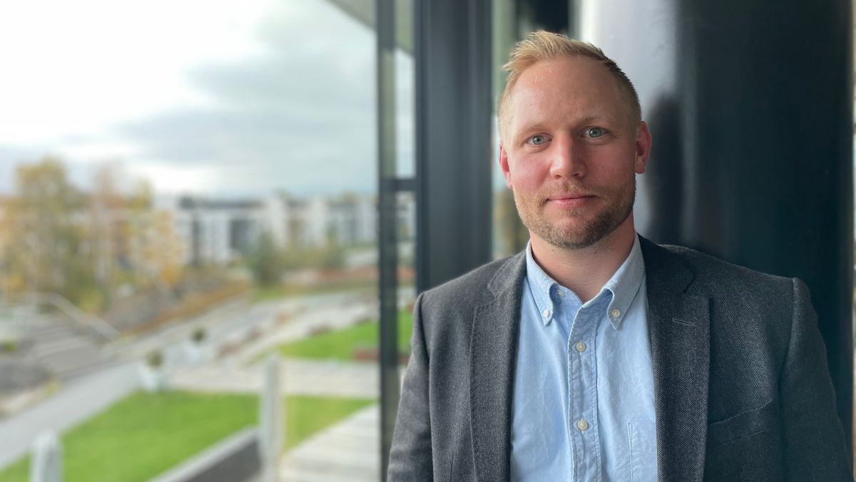 Kan russere jobbe i resepsjonen? Hva med på regnskap? | Tu.no