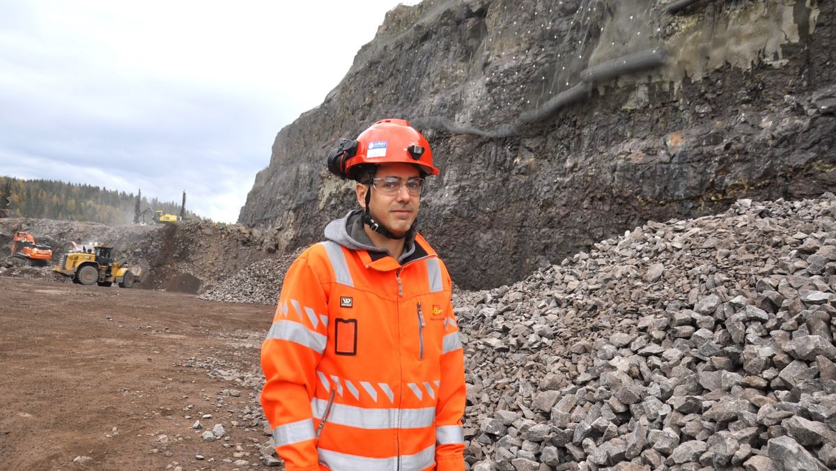 Høye skjæringer krever mye fjellsikring over Sollihøgda | Tu.no