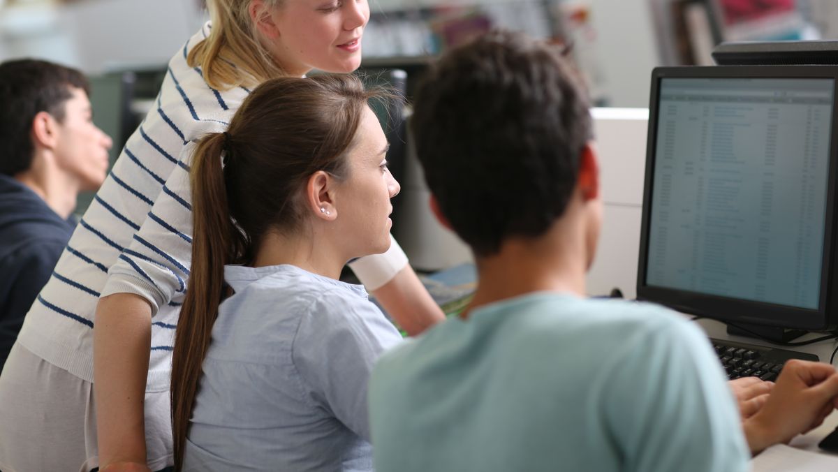 Elever vil ikke la Chat GPT gjøre hele jobben for seg | Digi.no