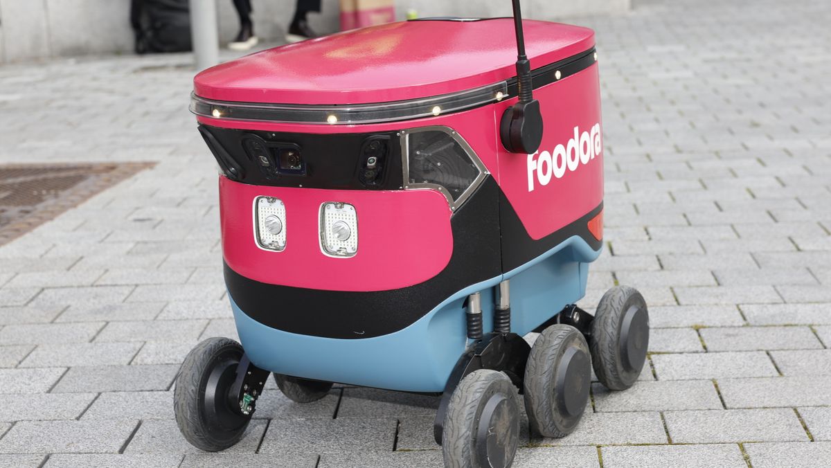 Foodora tester matlevering med robot – tror det blir vanlig innen et ...