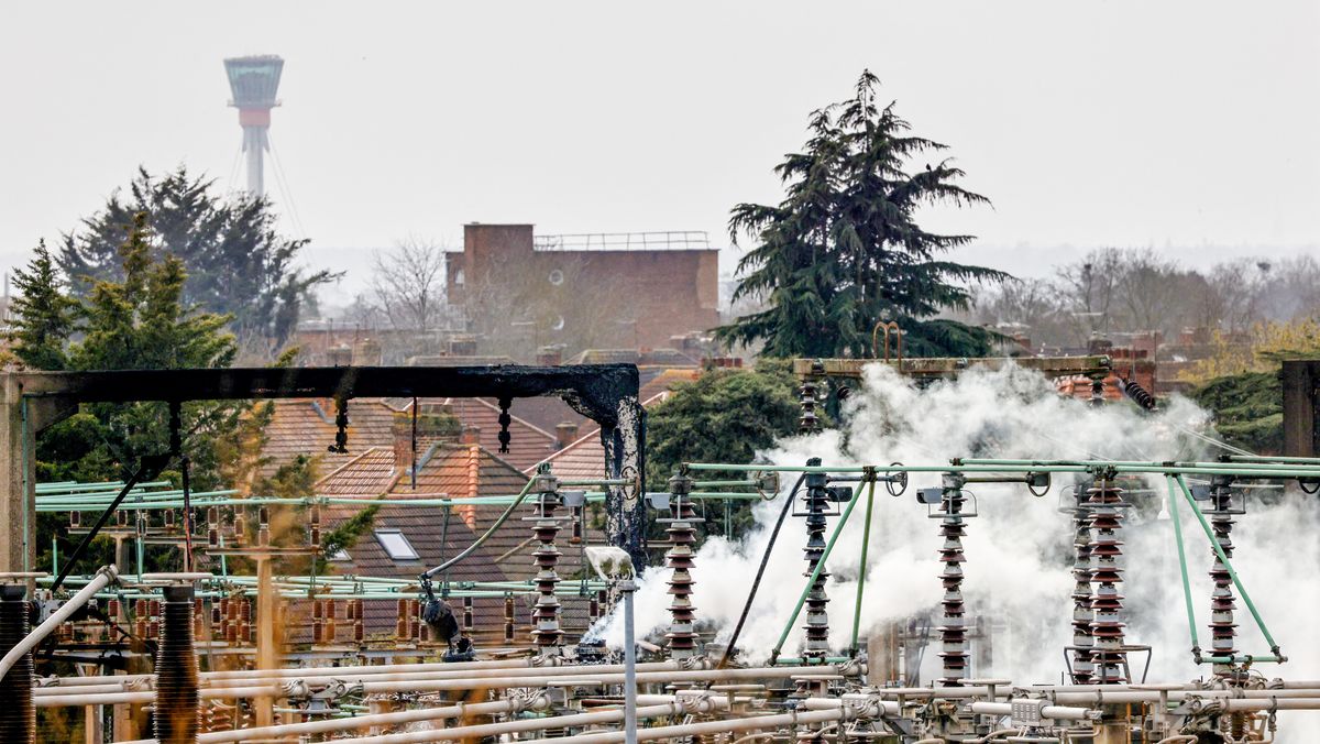 Heathrow ble advart om strømforsyningen dager før brannen | Tu.no