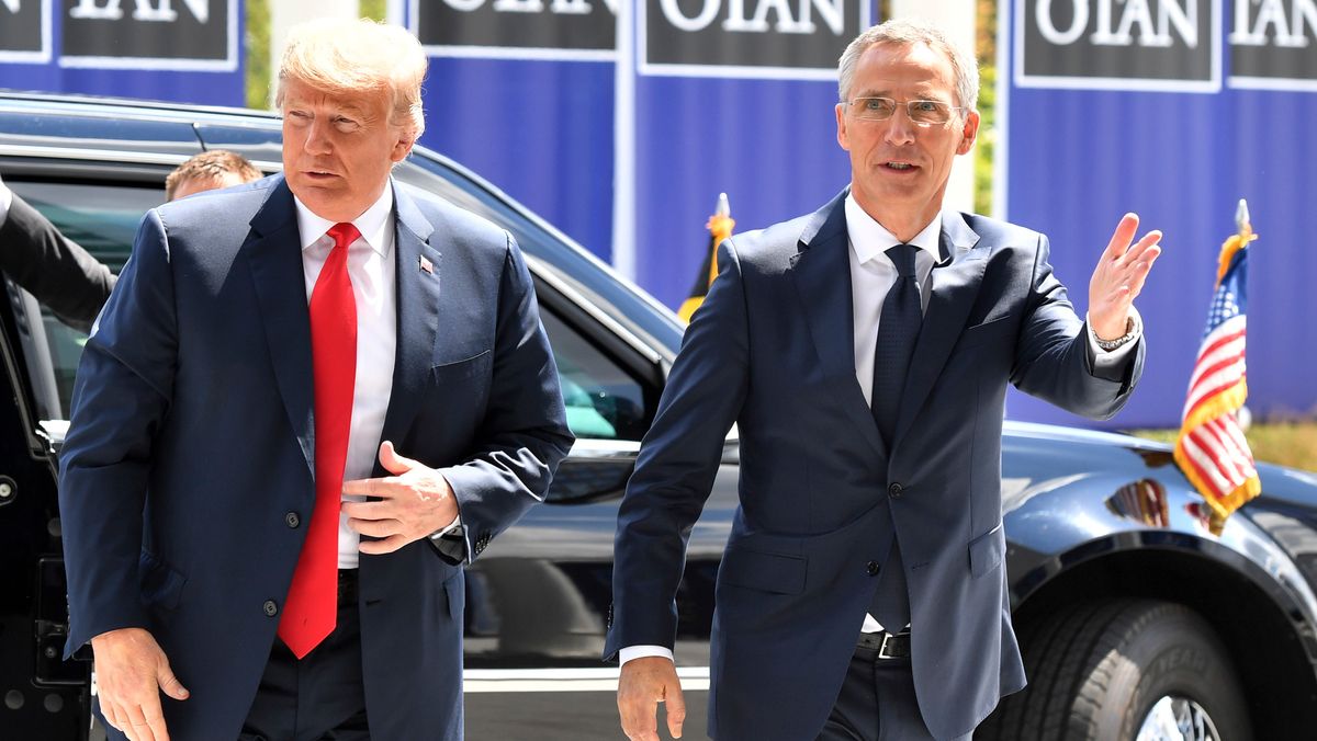 Stoltenberg i ny bok: Trump spurte om Norge kunne sparkes ut av Nato | Tu.no
