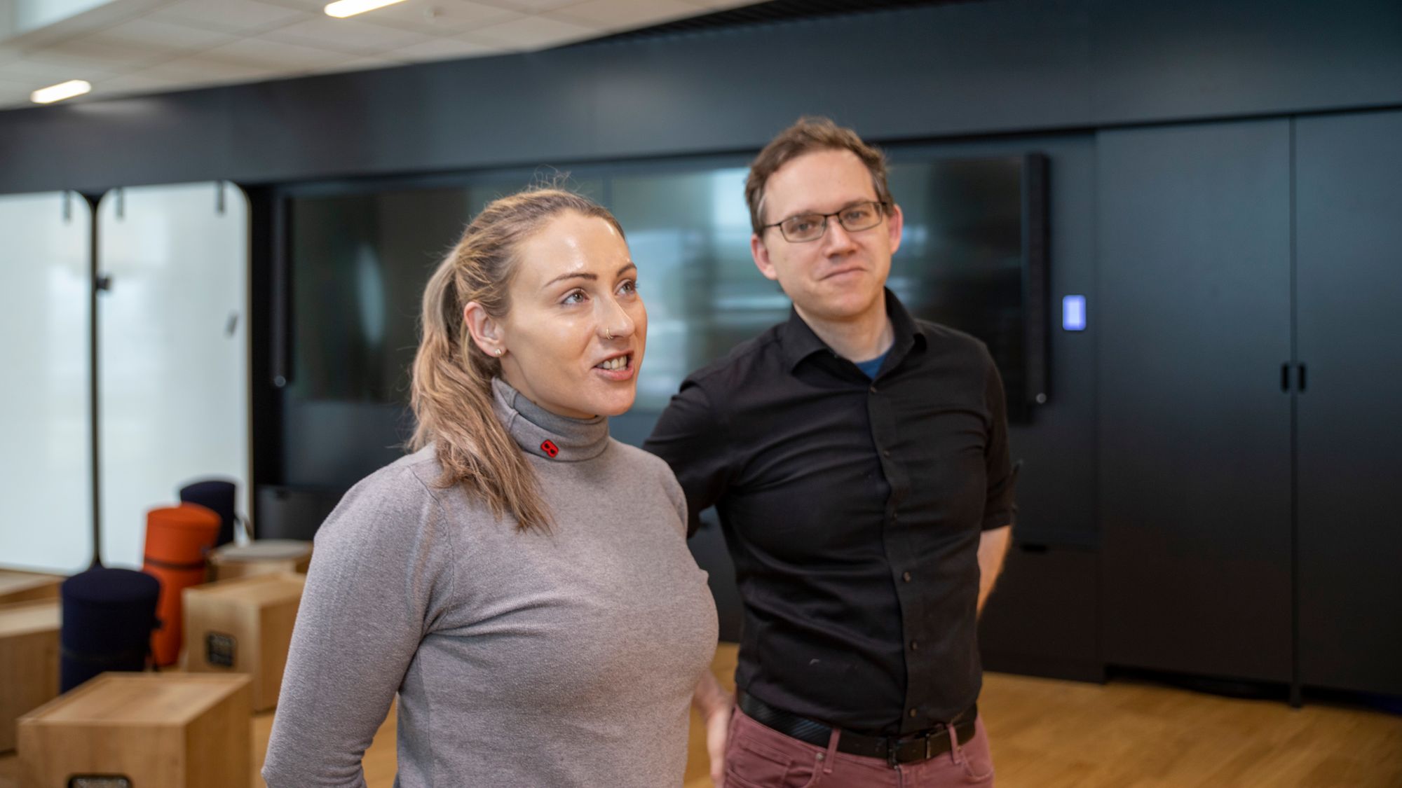 Telia skal bruke AR-briller til å bedre wifi-dekningen i norske hjem ...