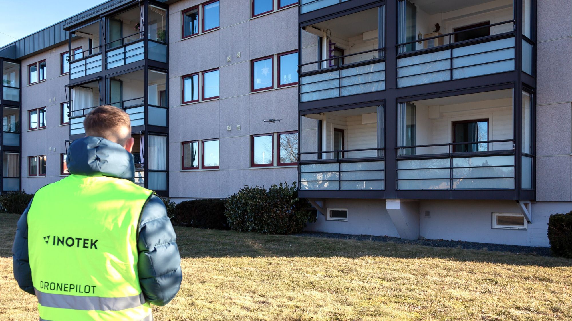 Droner og AI gir lynrask energikartlegging av bygg - Tu.no