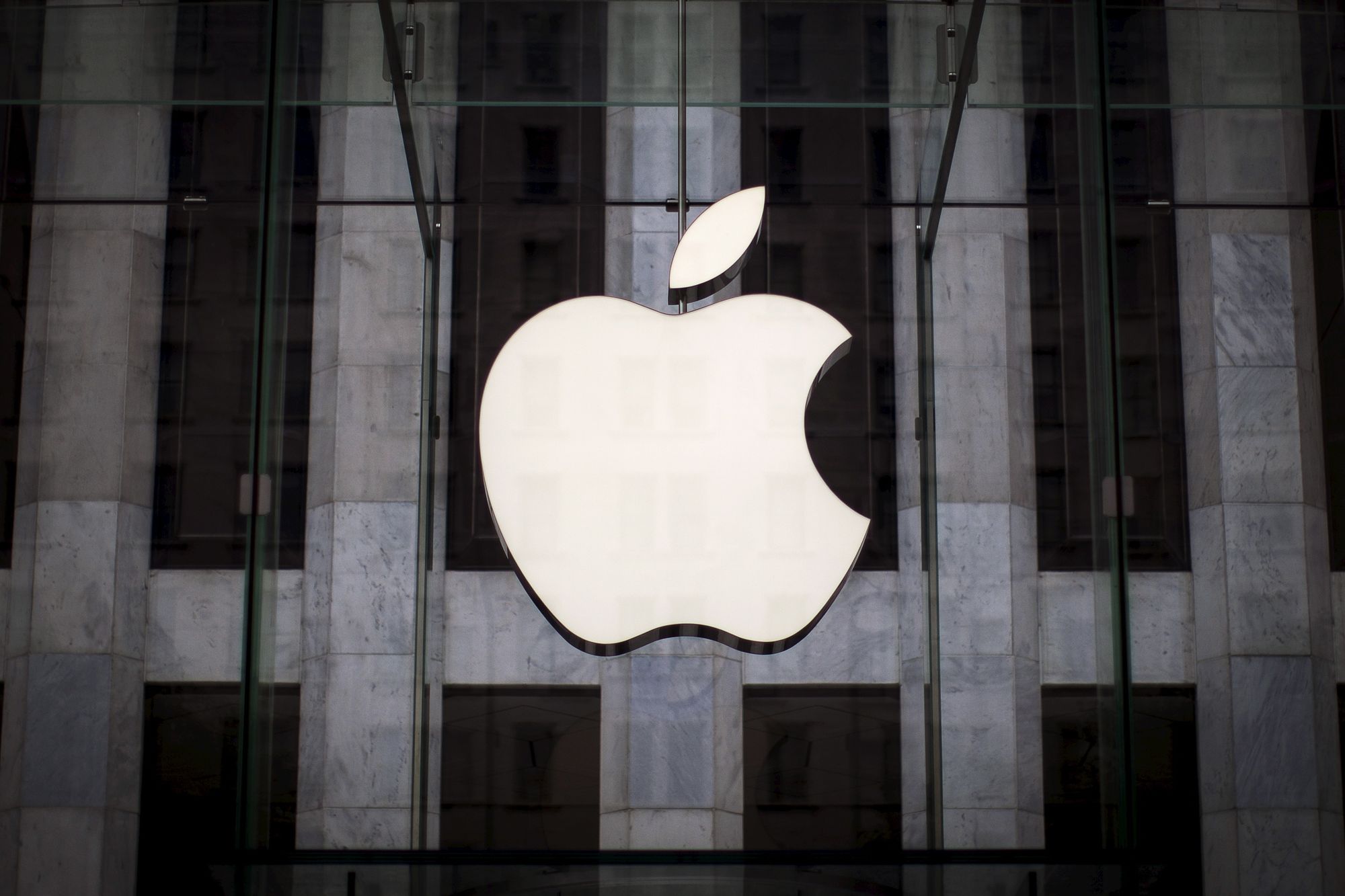 Apple lover storsatsing i USA – vil ansette 20.000 personer | Digi.no