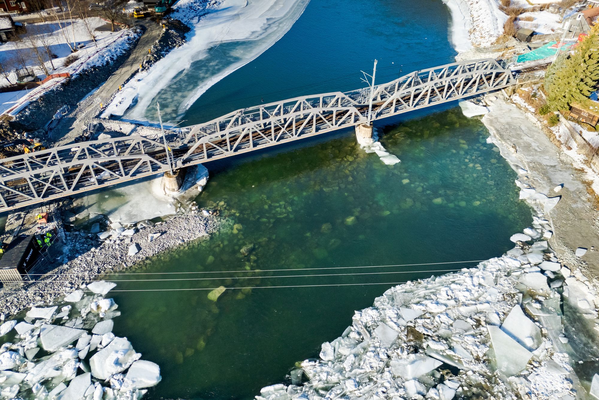 Ingeniører mener Bane Nors eget sikringstiltak førte til at Otta bru løsnet | Tu.no
