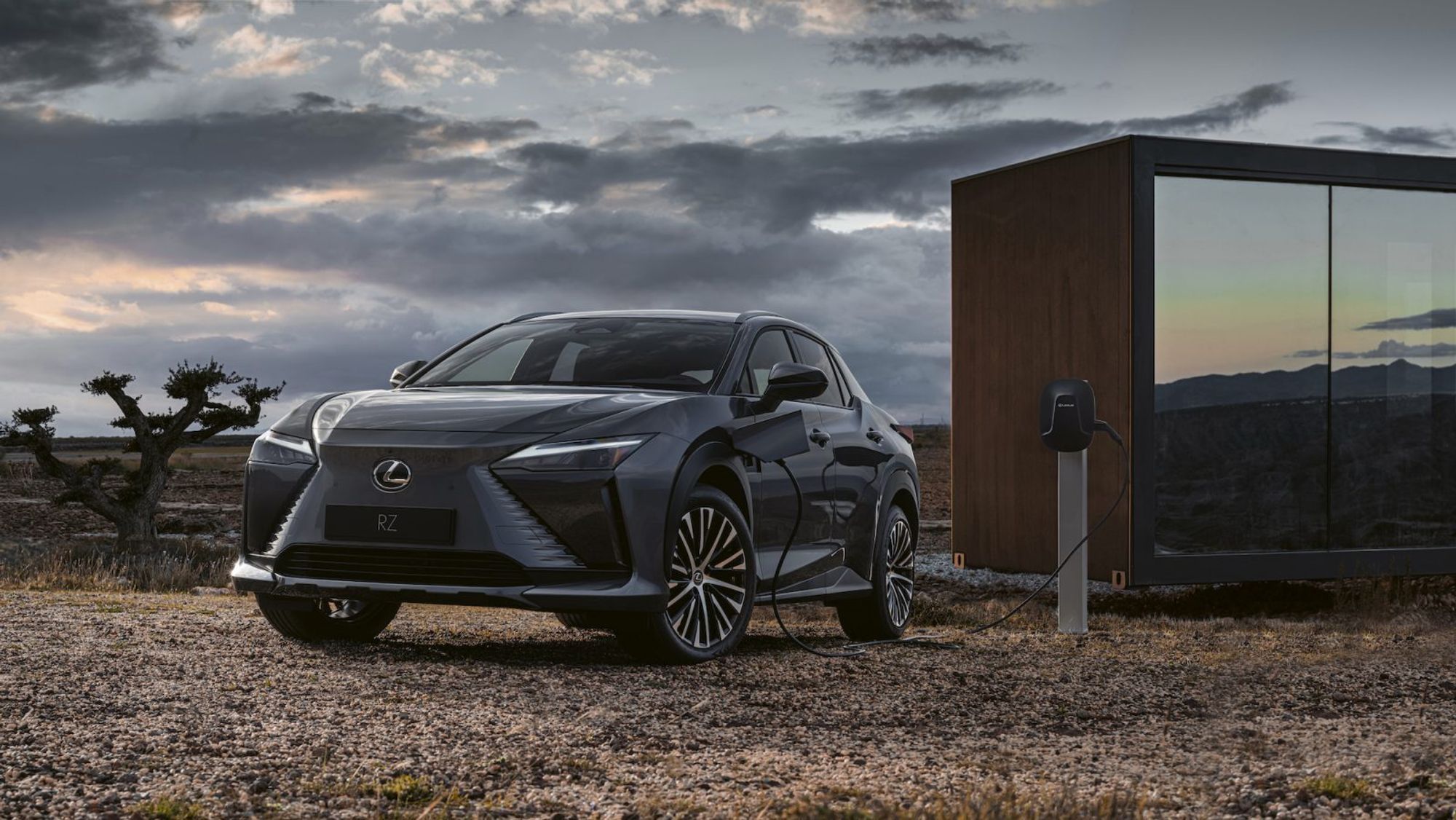 Lexus lanserer ny elbil - Tu.no